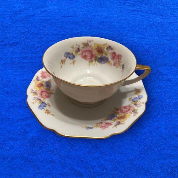 Heinrich | Dining | Vintage Heinrich Co Hc Selb Bavaria Germany Floral Gold Tea Cup Saucer Set ...